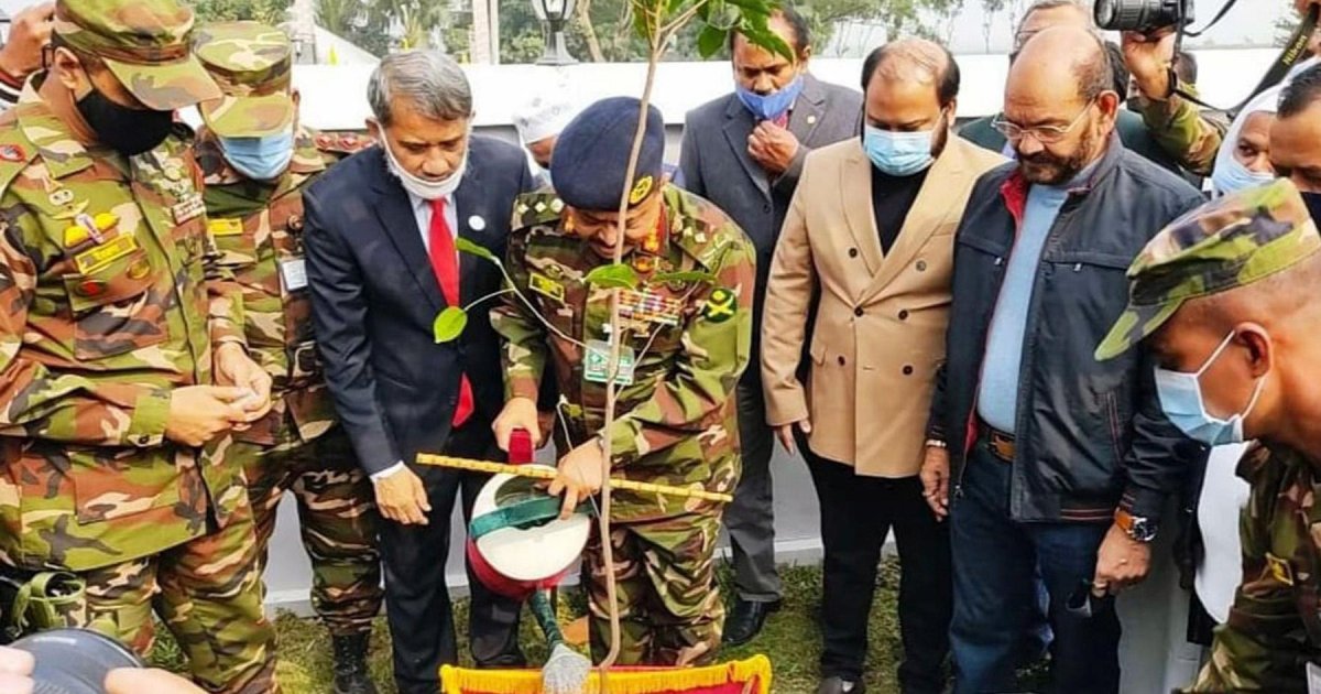 Army chief Gen Aziz Ahmed inaugurates hospital in Chandpur