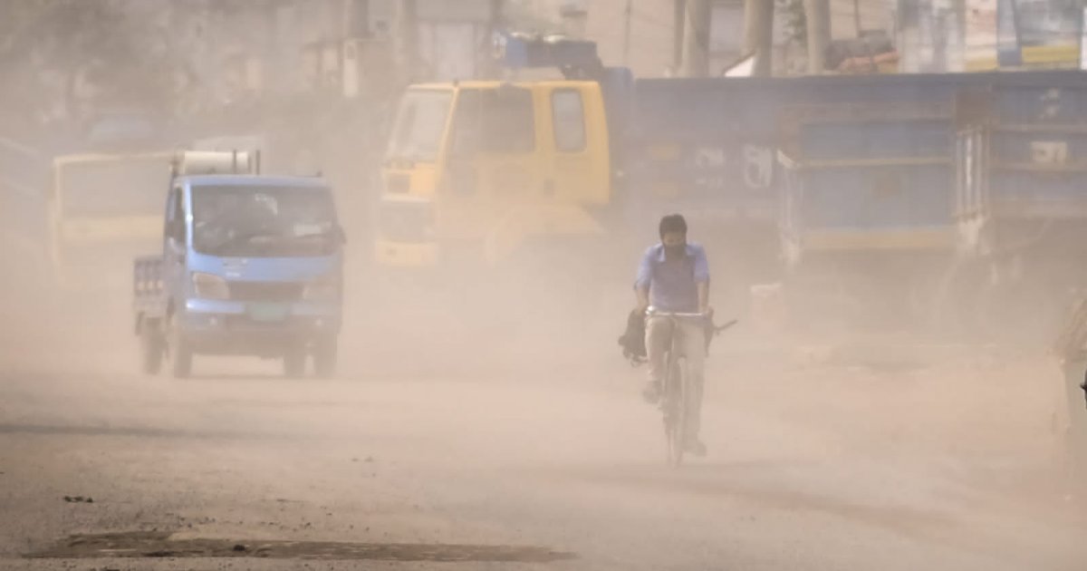 Dhaka air once again world’s most polluted on Thursday morning