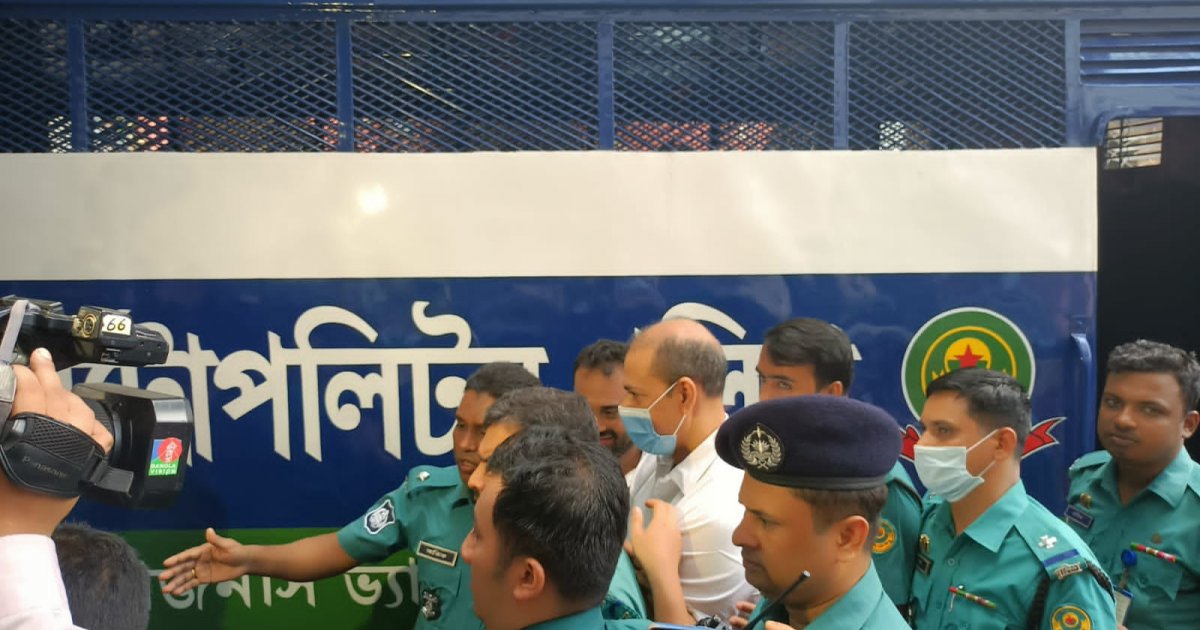 Ex-OC Pradeep gets 20 years in jail, wife 21 years in graft case