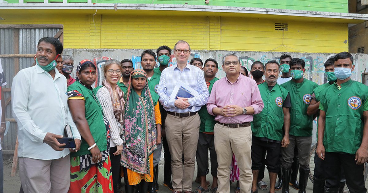 British High Commissioner visits Unilever and UNDP’s PWMP at Narayanganj