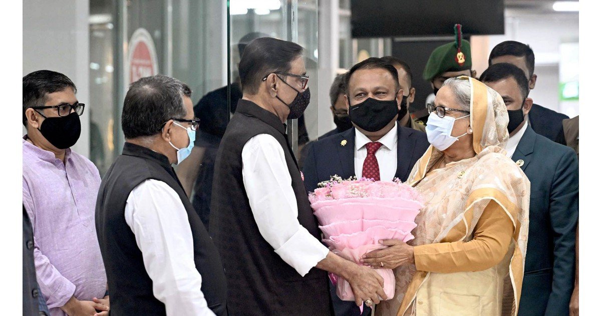PM Hasina returns home after India visit