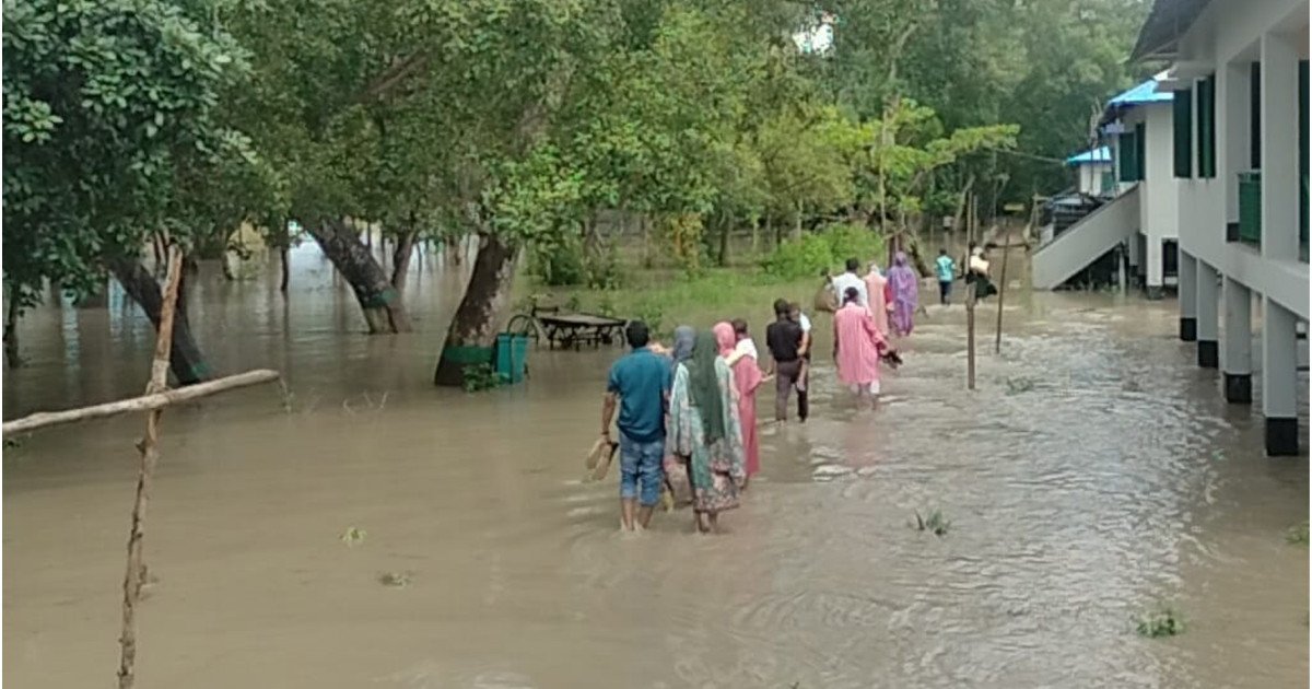 Low-lying areas in Sundarbans inundated due to tidal surge
