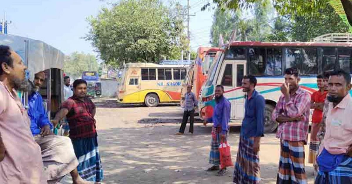 Strike in Rangpur affects bus services in Kurigram