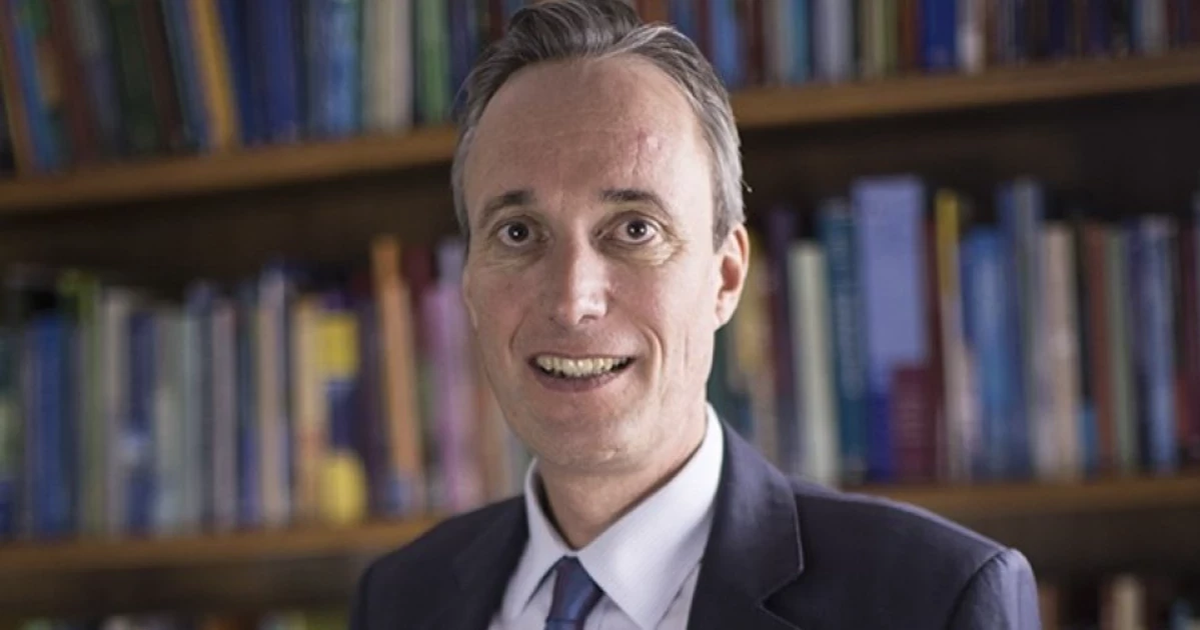 World Bank Vice President Martin Raiser arrives Saturday