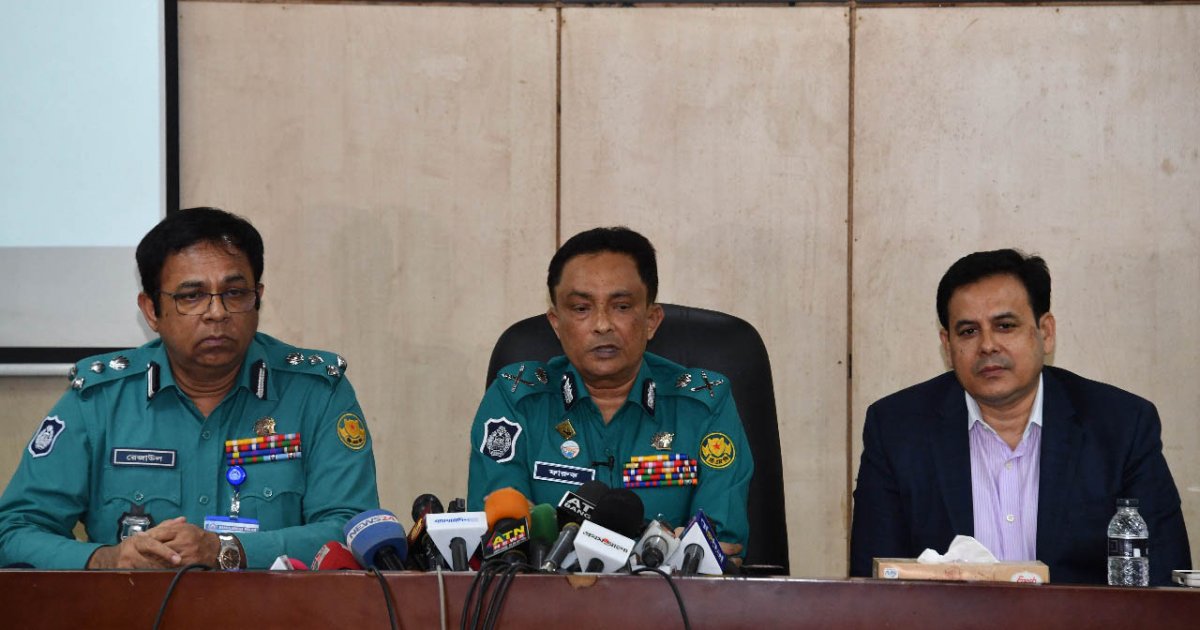 DMP commissioner recommends carrying valuables while leaving Dhaka for Eid