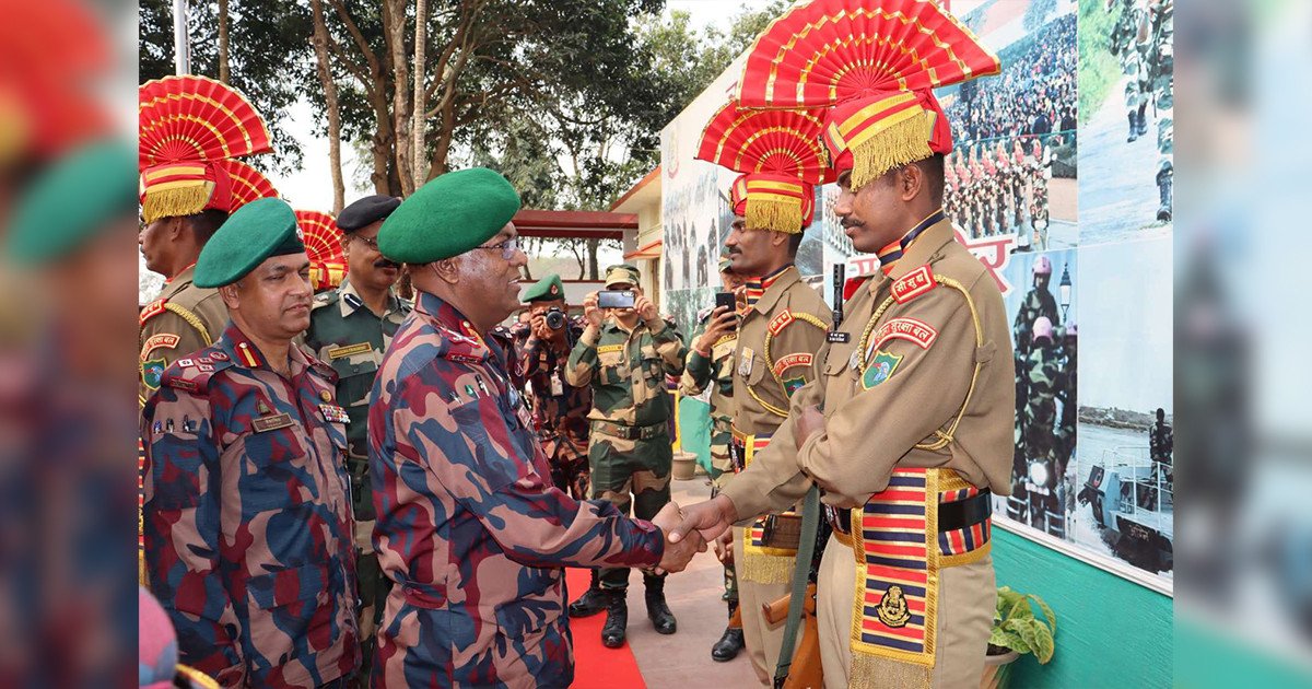 BGB DG Nazmul Hasan visits Tin Bigha Corridor, Angarpota-Dahagram border