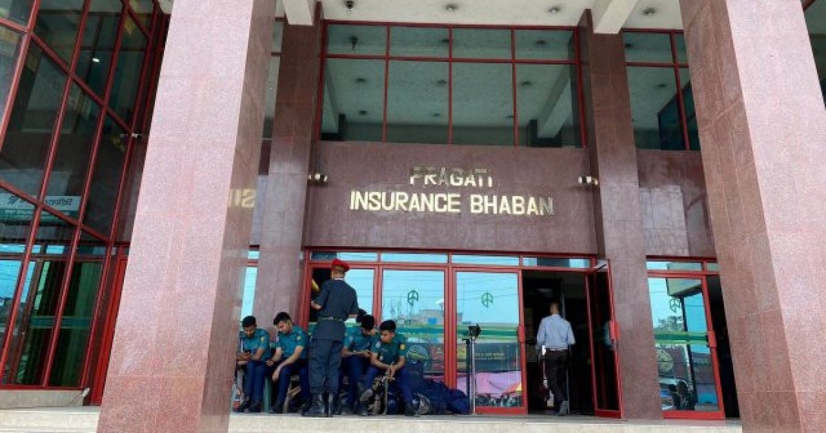 Security strengthened around Prothom Alo office