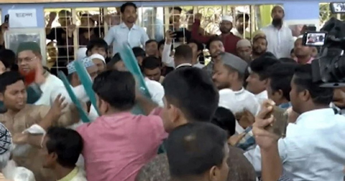 3 Jubo Dal leaders expelled for attacking journos at BNP iftar party