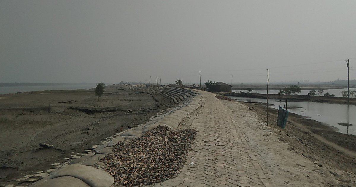 52km embankment in 3 coastal districts turns vulnerable
