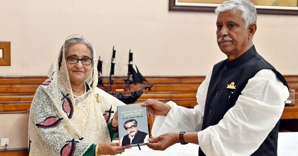 Gazipur City AL President Azmat Ullah calls on PM Hasina