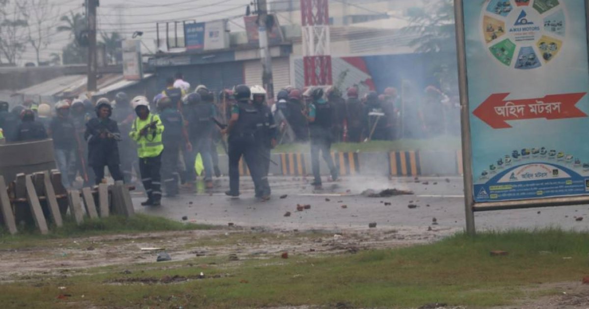 8,700 sued in 3 cases over violence, killing police in Khulna