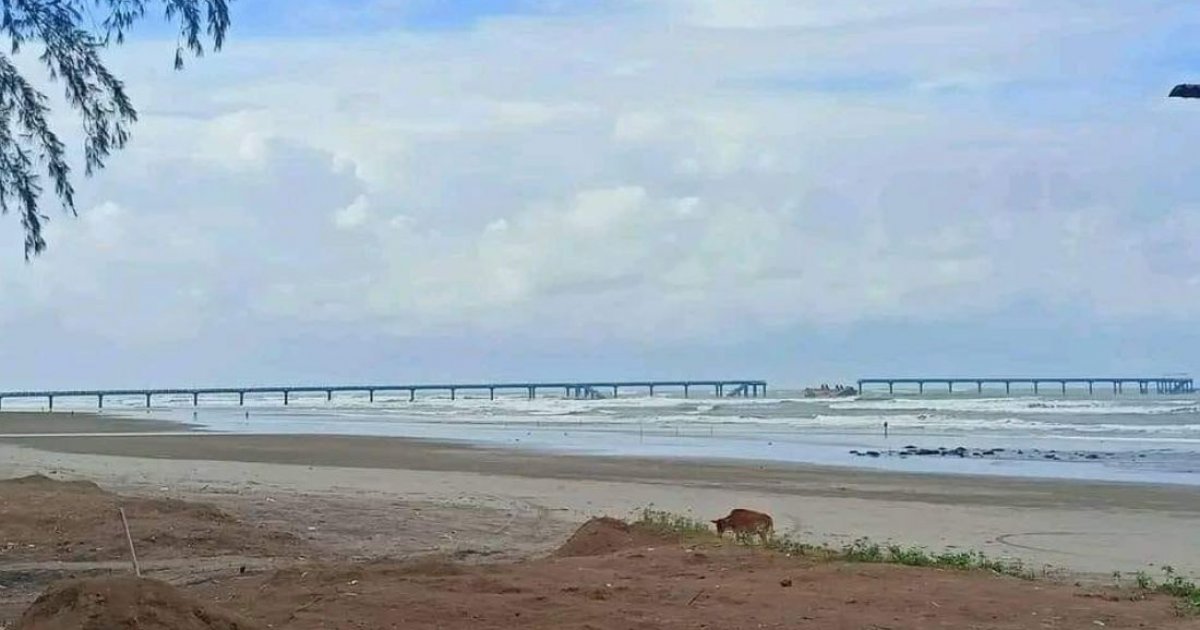 Navy jetty collapses in Cox’s Bazar