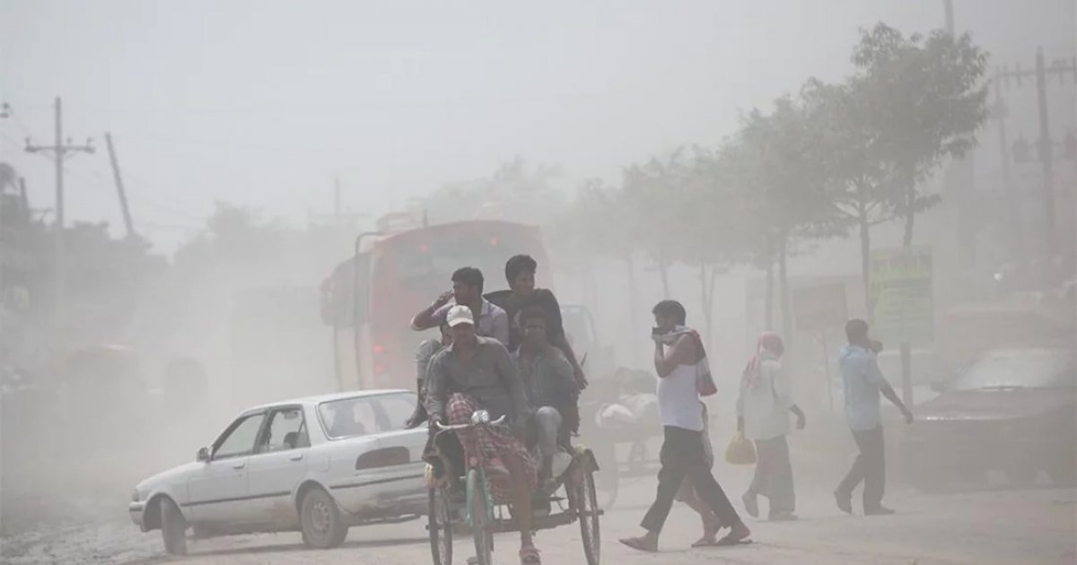 Dhaka chokes on smog amid worsening transboundary pollution