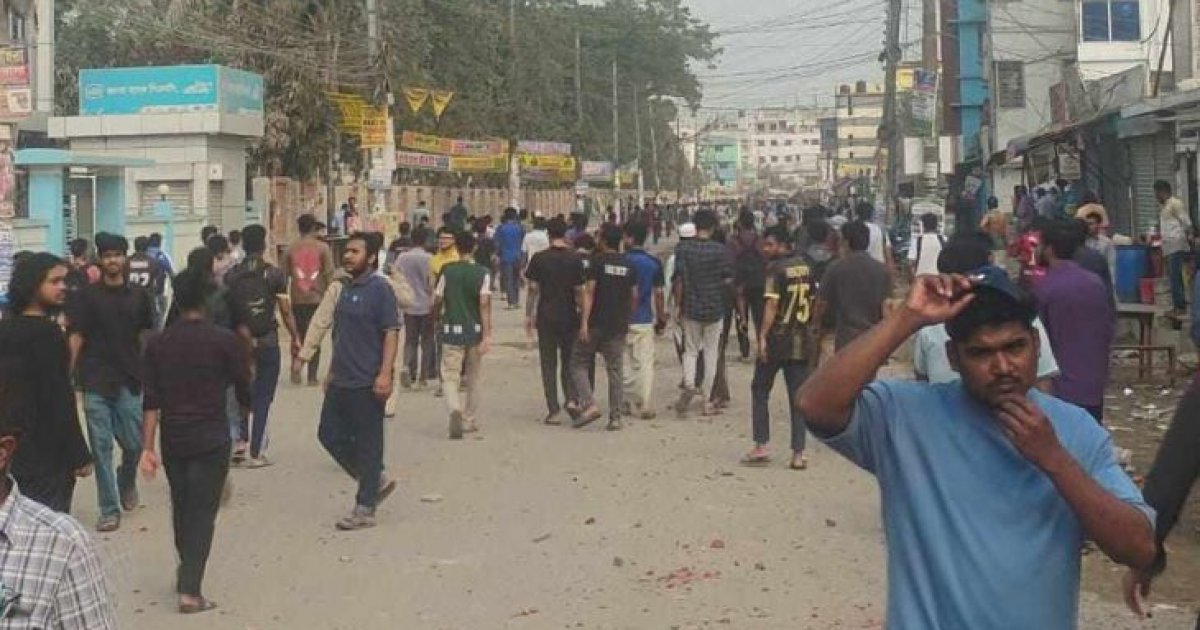 Clashes erupt at Kuet over demand to ban student politics