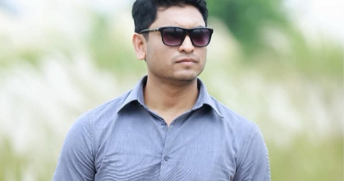 Actor Azizur Rahman Azad shot at Ashulia home