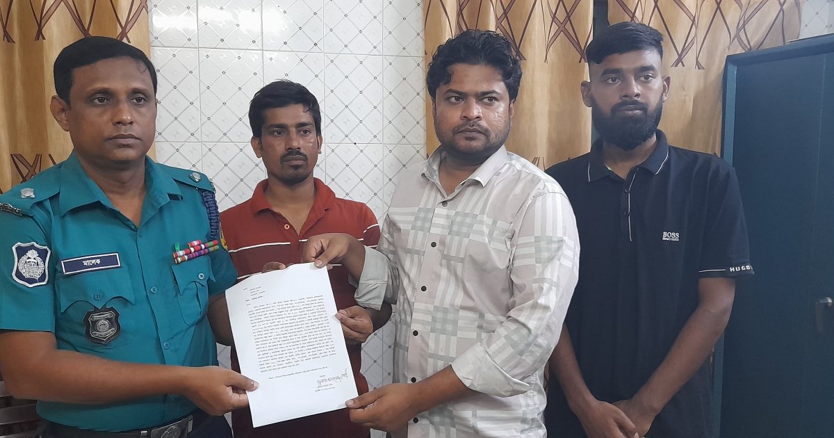 RU Chhatra Dal leader sued for indecent remarks on 91 female students