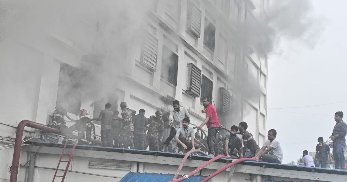 Fire breaks out at Ashulia factory; 9 units, army battling blaze