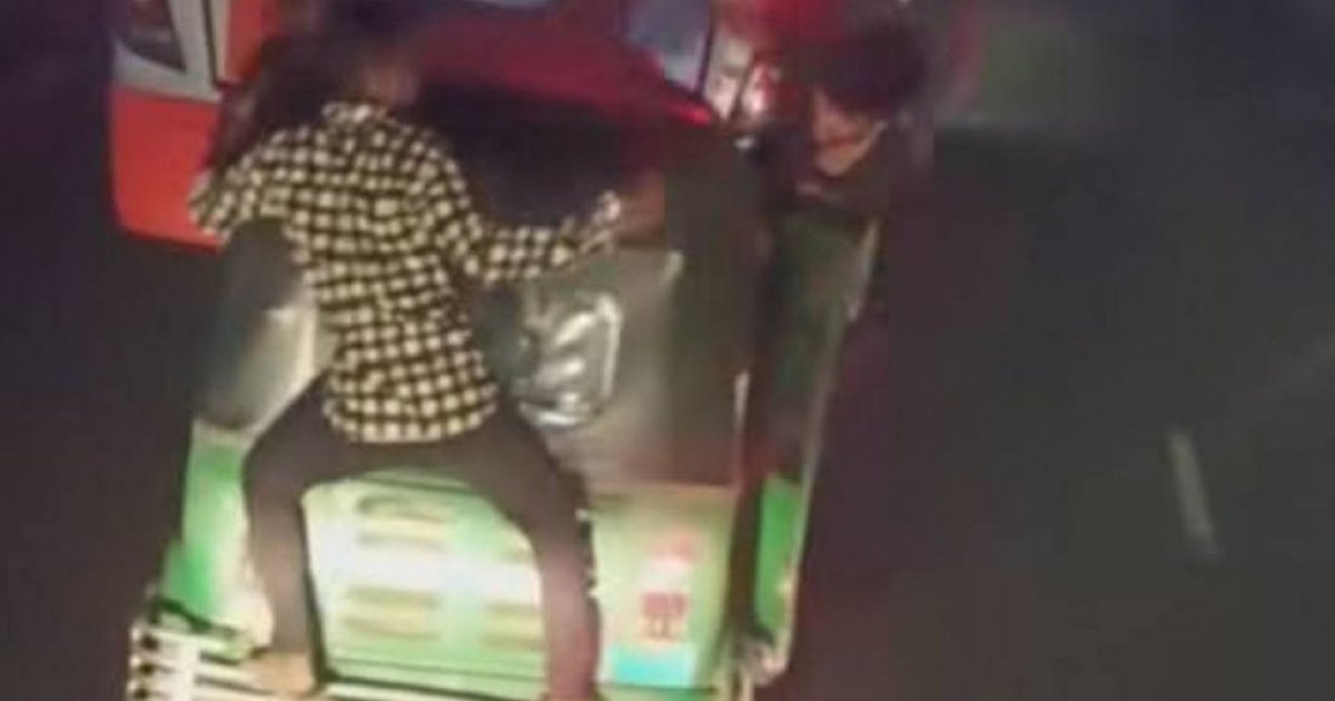 Viral video shows attempted CNG hijacking on Dhaka-Chittagong highway