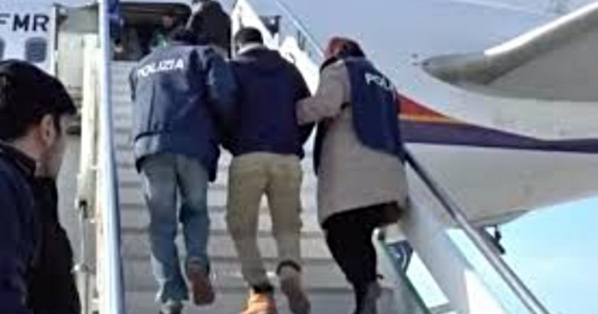 Embassy: 120 Bangladeshis deported from Italy in 2025