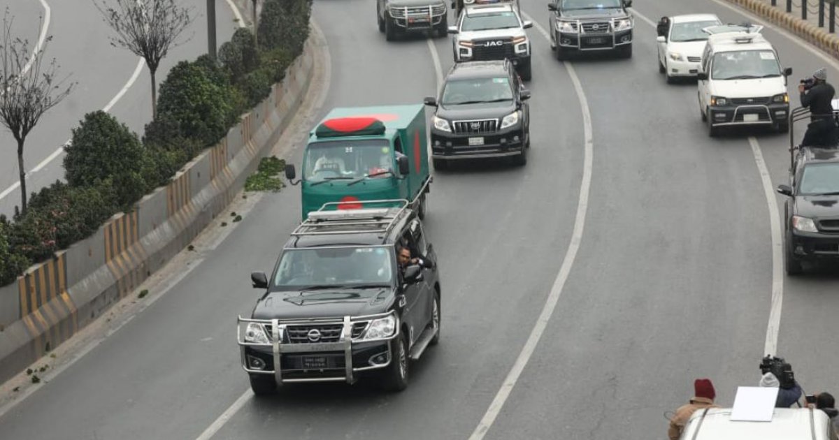 Dhaka stands still as Khaleda’s coffin being taken to Manik Mia Avenue