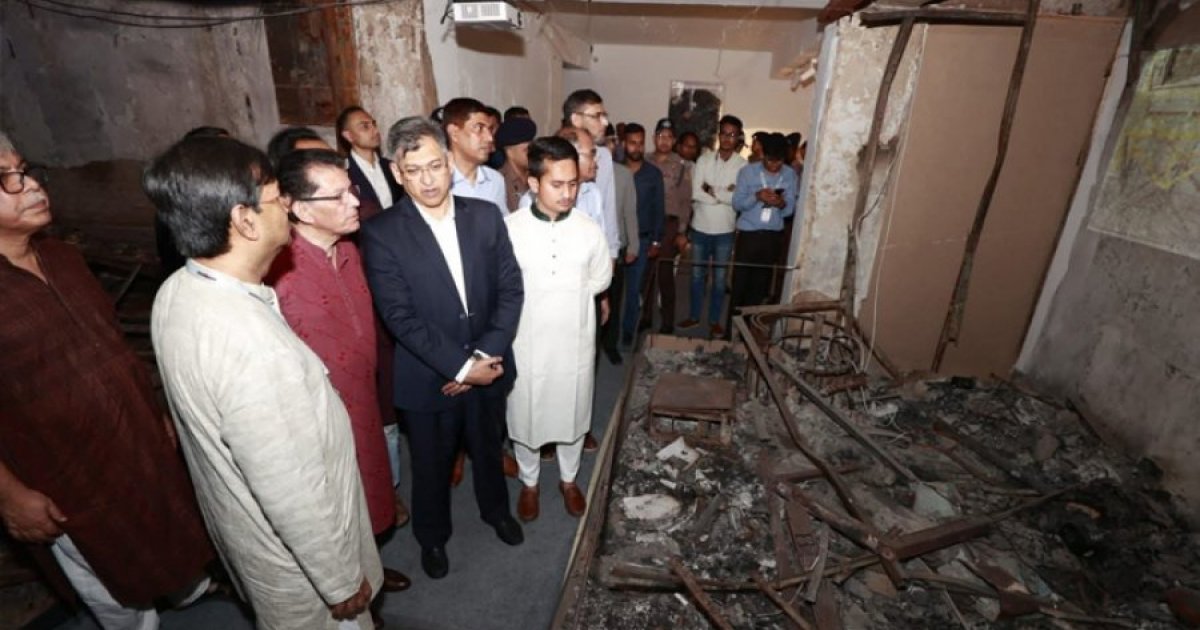 Foreign minister pledges accountability over Prothom Alo, Daily Star ...