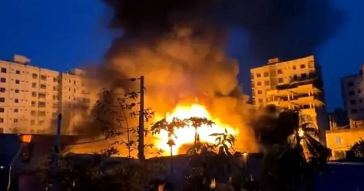 Fire breaks out at Kadamtali foam factory