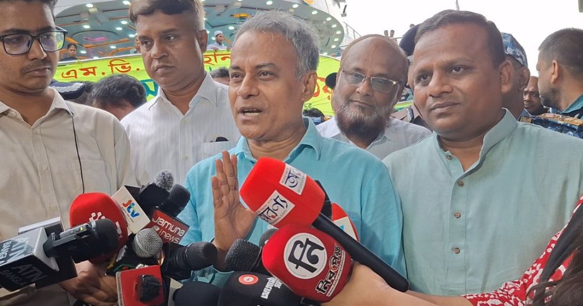 Minister: Eid travel smooth despite massive holiday rush