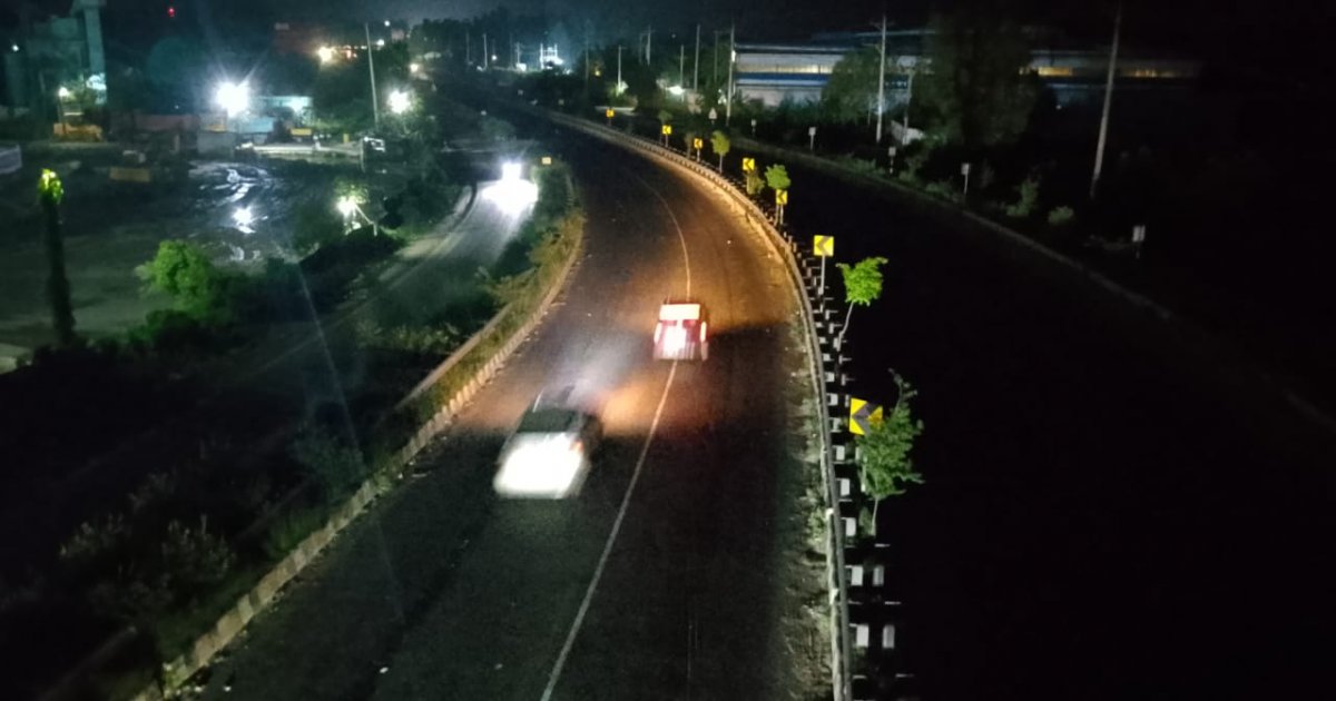 Dhaka-TangailJamuna bridge highway returns to normal after 20 hours of ...