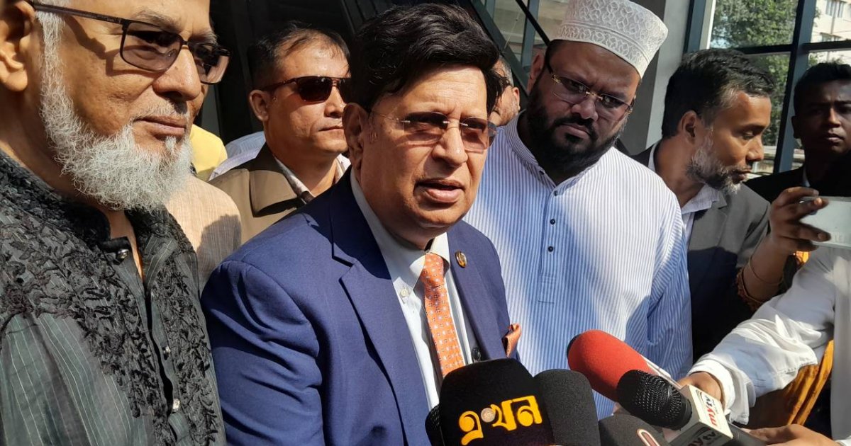 Momen: US has no link with self-proclaimed Biden advisor