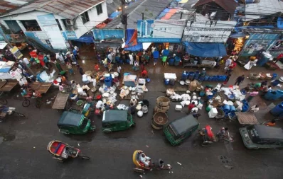 In pictures: One morning at the Karwan Bazar Fish Market