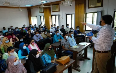 In pictures: Dhaka University students return to classrooms