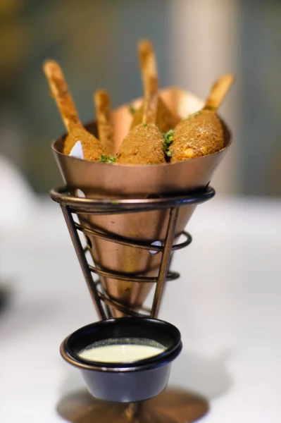 Signature by Khazana brings you delicious Indian food