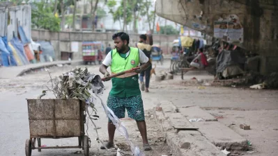 In pictures: DNCC, DSCC workers cleaning animal waste in Dhaka