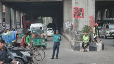Traffic police back to work after one week