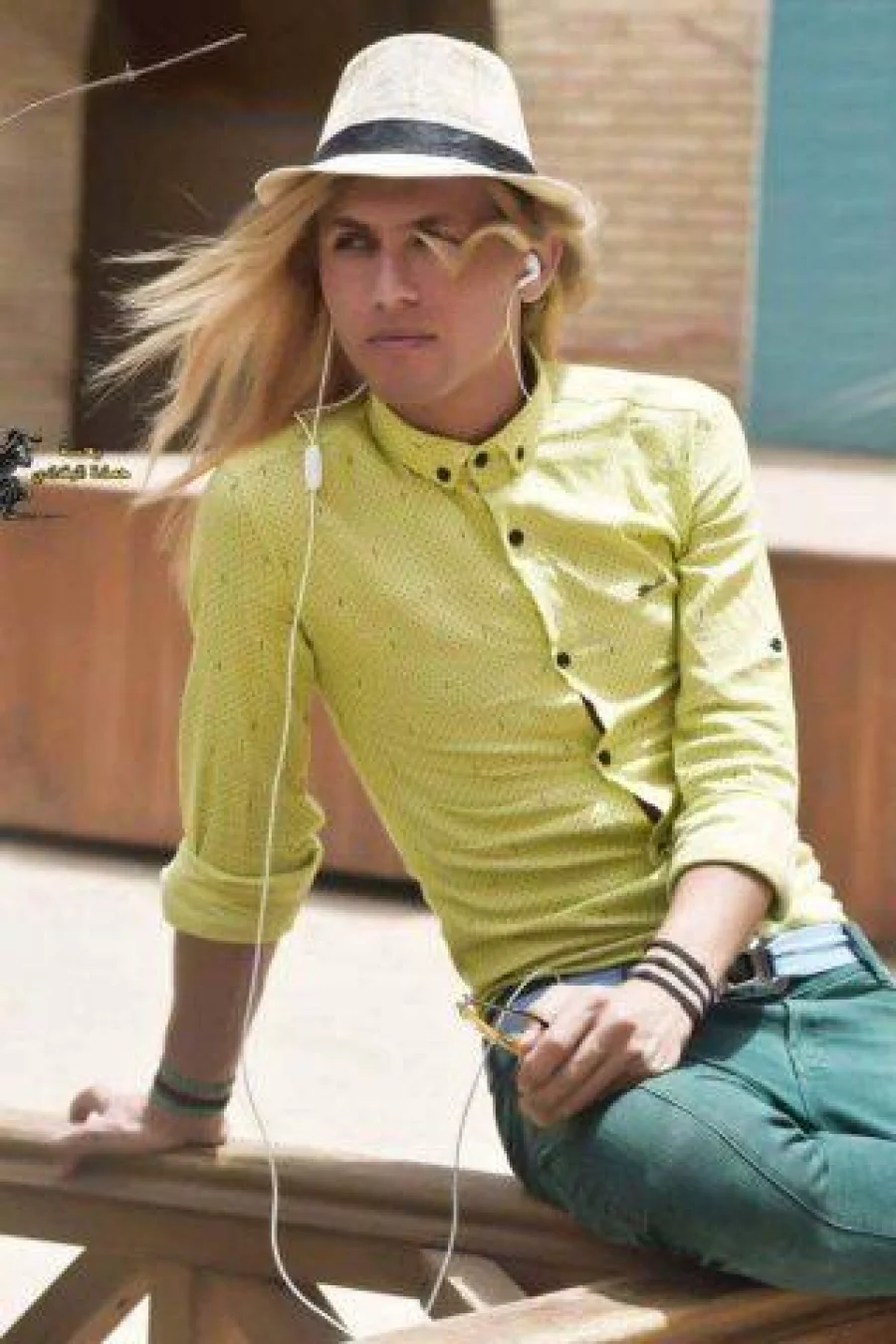 Actor brutally killed in Baghdad 'for his looks'