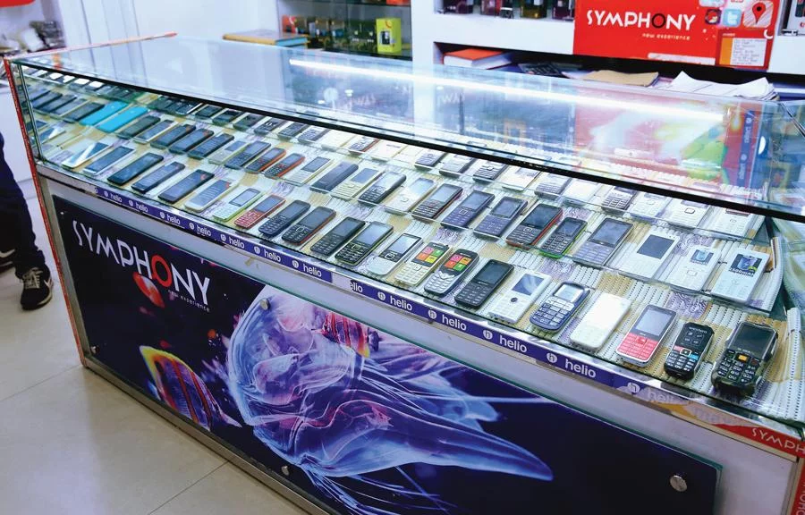 Local brands dominate smartphone market