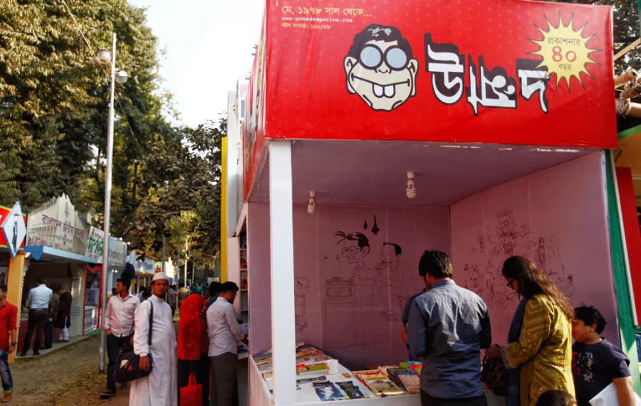 Mad rush at Unmad stall