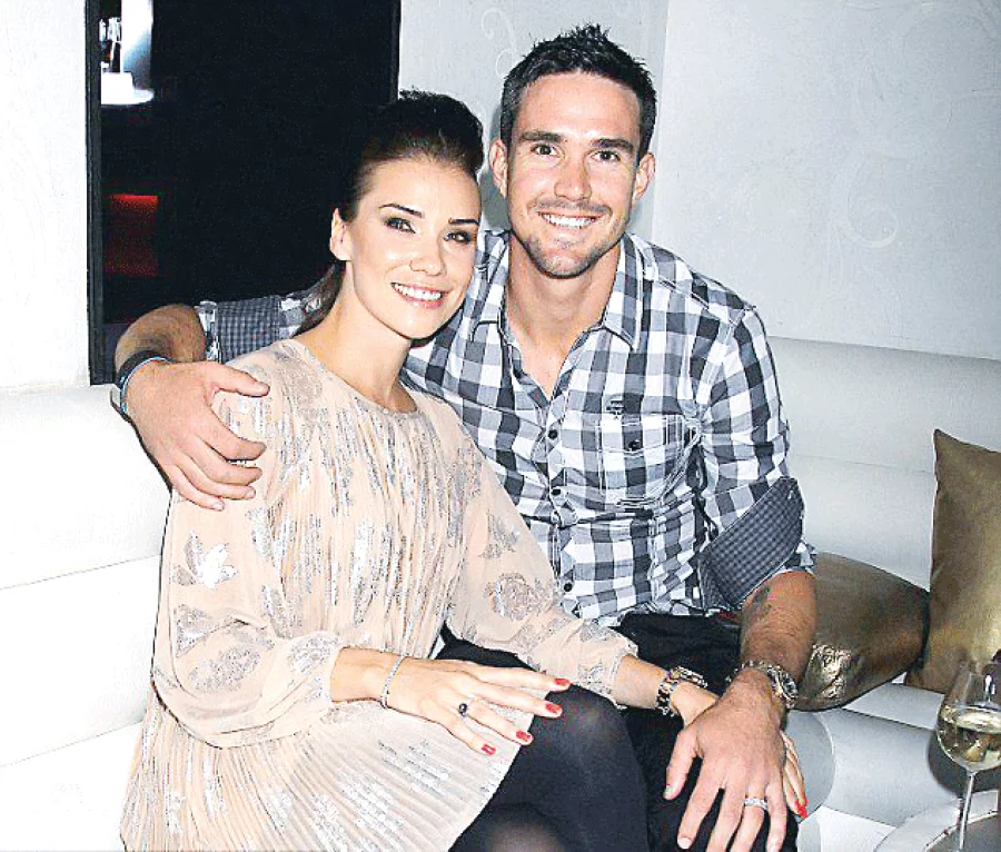 15 celebrity wives of famous cricketers