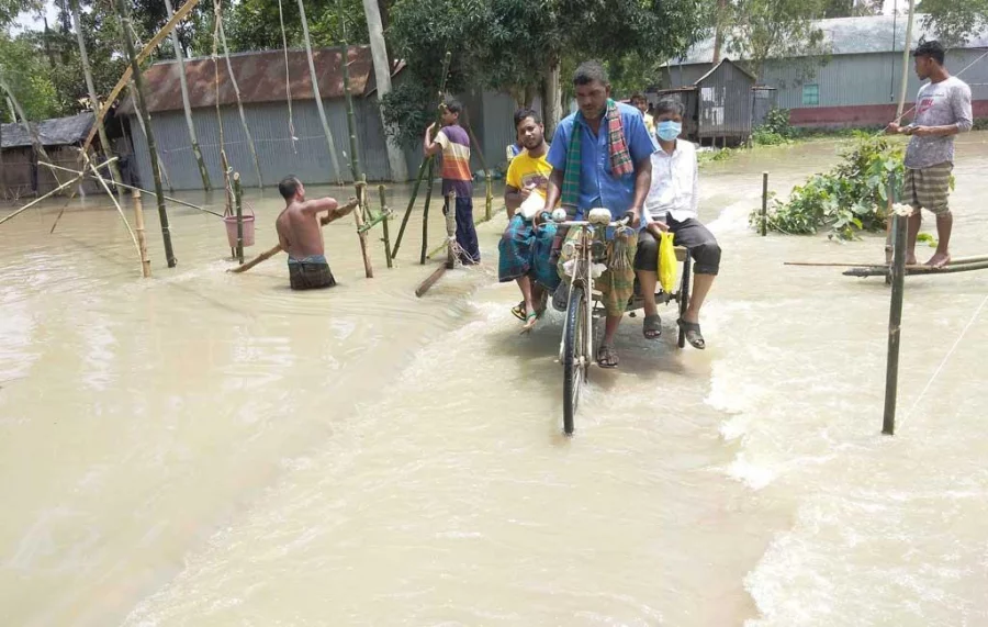 Major rivers still flowing above danger level, BWDB warns of more floods