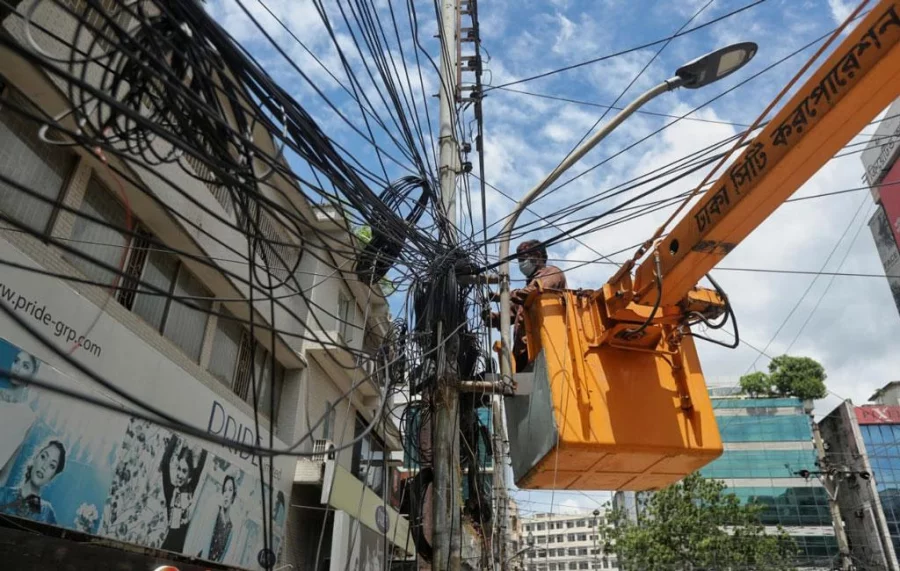 No internet as DSCC cuts overhead cables