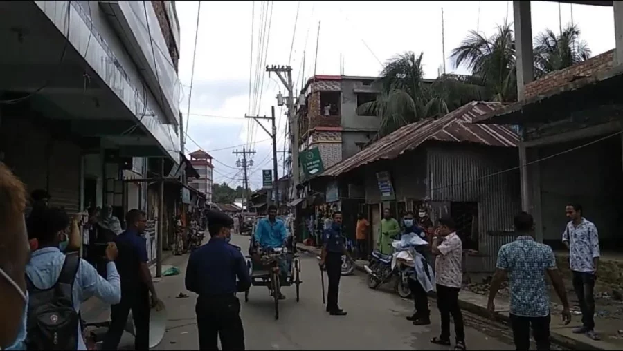 Police baton-charge Barguna demonstrators demanding Sifat’s release