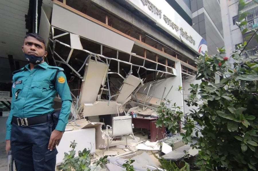 1 killed, 6 injured as air conditioner explodes at UAE visa office in Dhaka