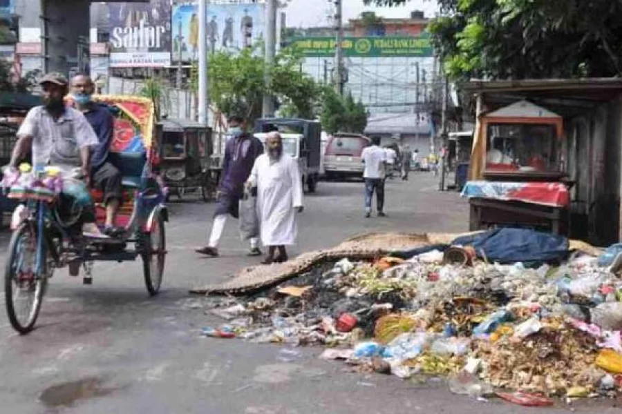 Mayor vs UNO: Garbage piles up on the streets of Barisal