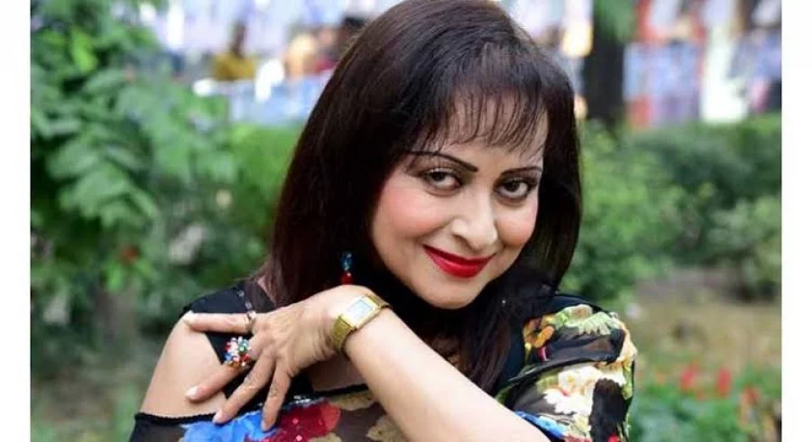 Veteran actor Anjana tells women to stay home after dusk