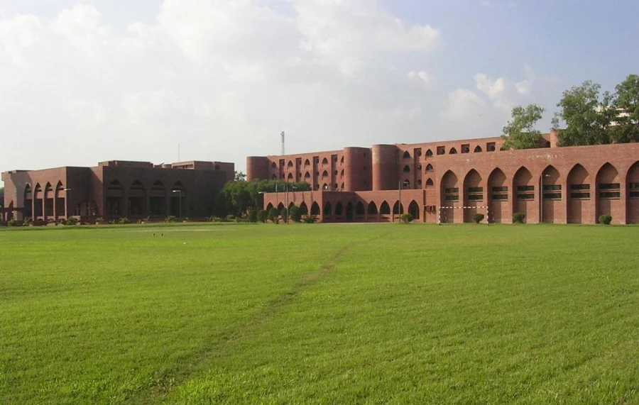 IUT taking advantage of autonomy