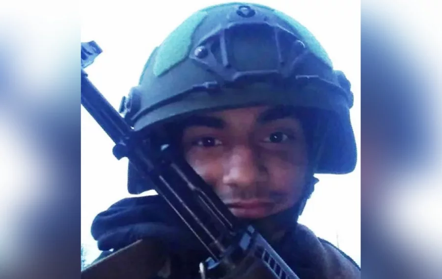 Bangladeshi expat’s son takes up arms to fight for Ukraine