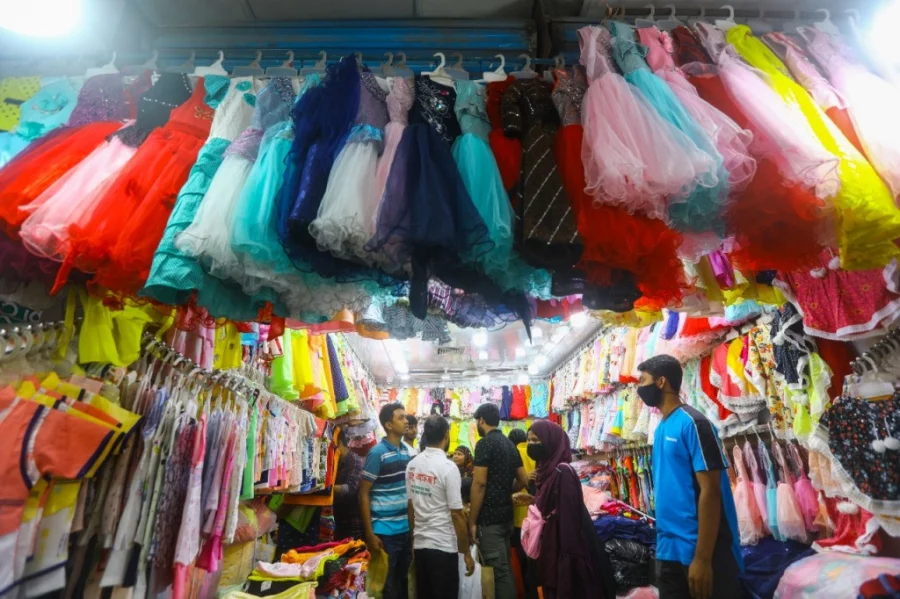 Shops reopen in New Market after two-day closure