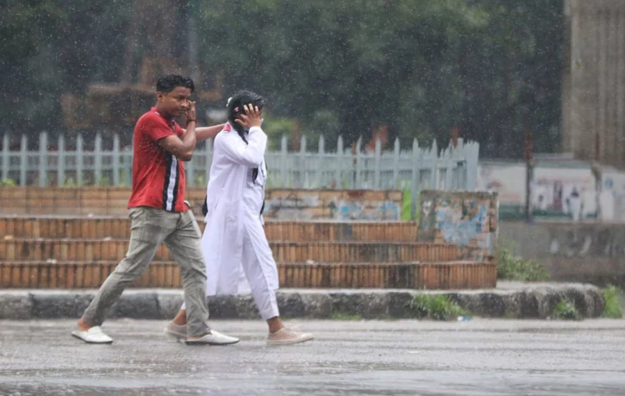Cyclone Asani triggers heavy rain in Dhaka, other regions of Bangladesh