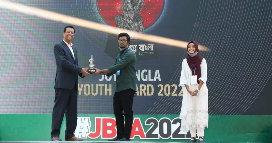 10 changemaking organizations win Joy Bangla Youth Award 2022