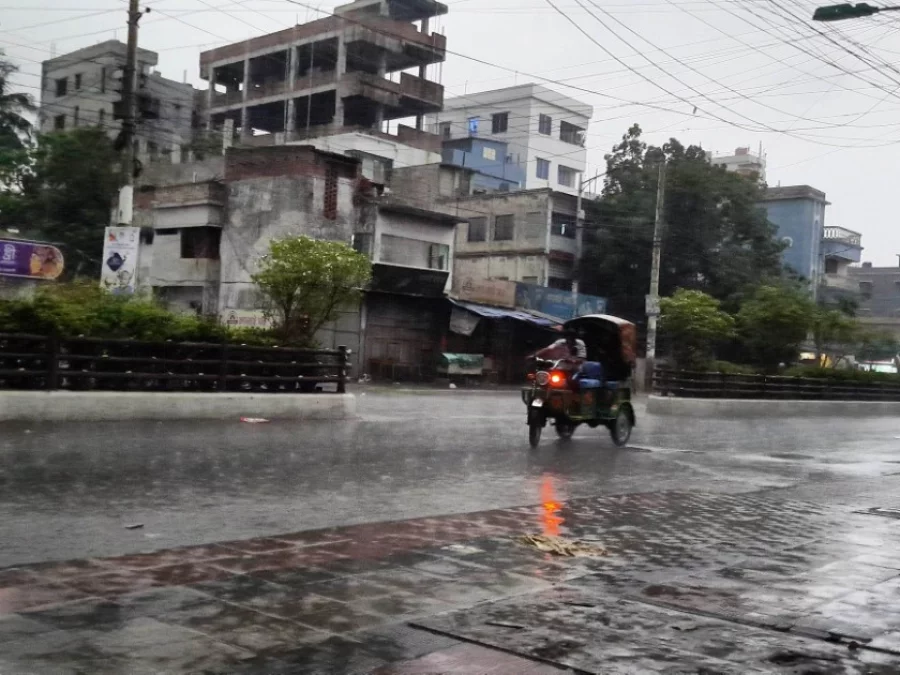 Finally rain brings respite in Rajshahi after sizzling heat